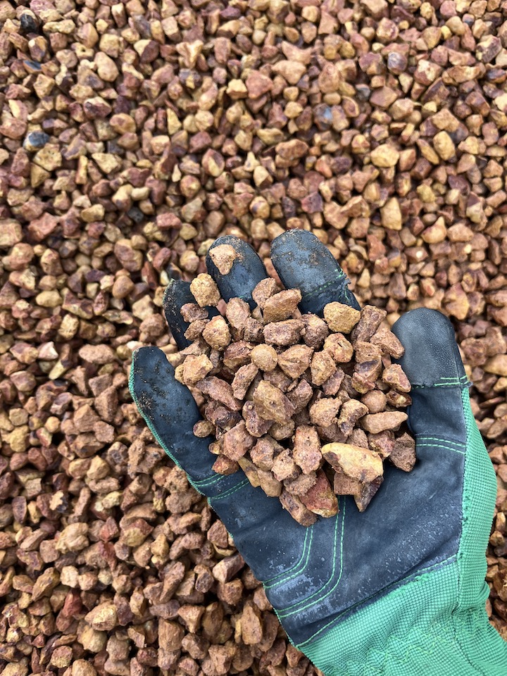 12mm Crushed Pea Gravel Perth – Red Decorative Gravel